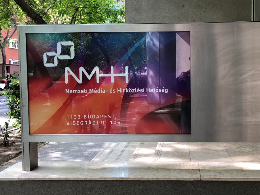 Az NMHH is átállt a távmunkára, többeknek felmondtak a napokban - HWSW