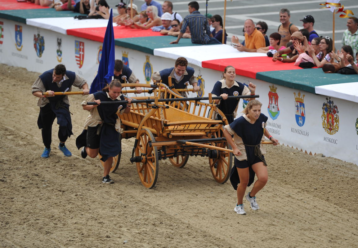 Alaposan megtolta a távközlés a 4iG szekerét - HWSW
