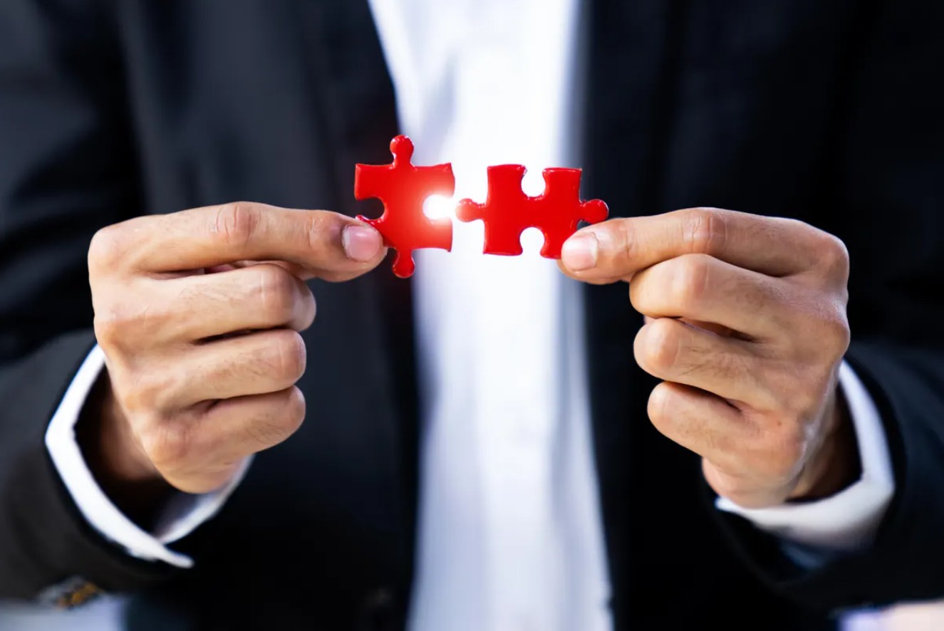 Megint csavart egyet menedzsmentjén a 4iG - HWSW